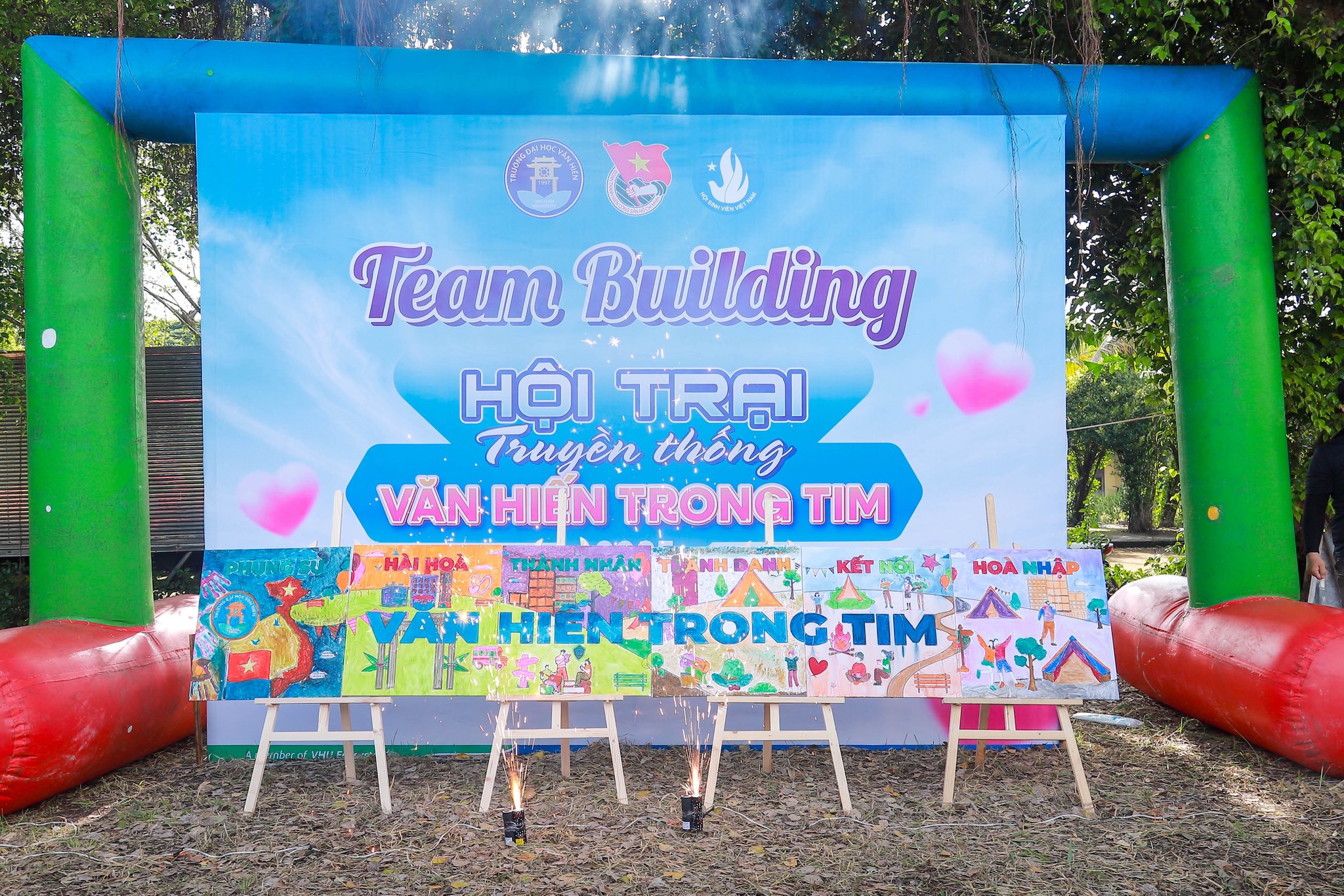 Hội trại truyền thống VHU 2025 - Văn Hiến trong tim